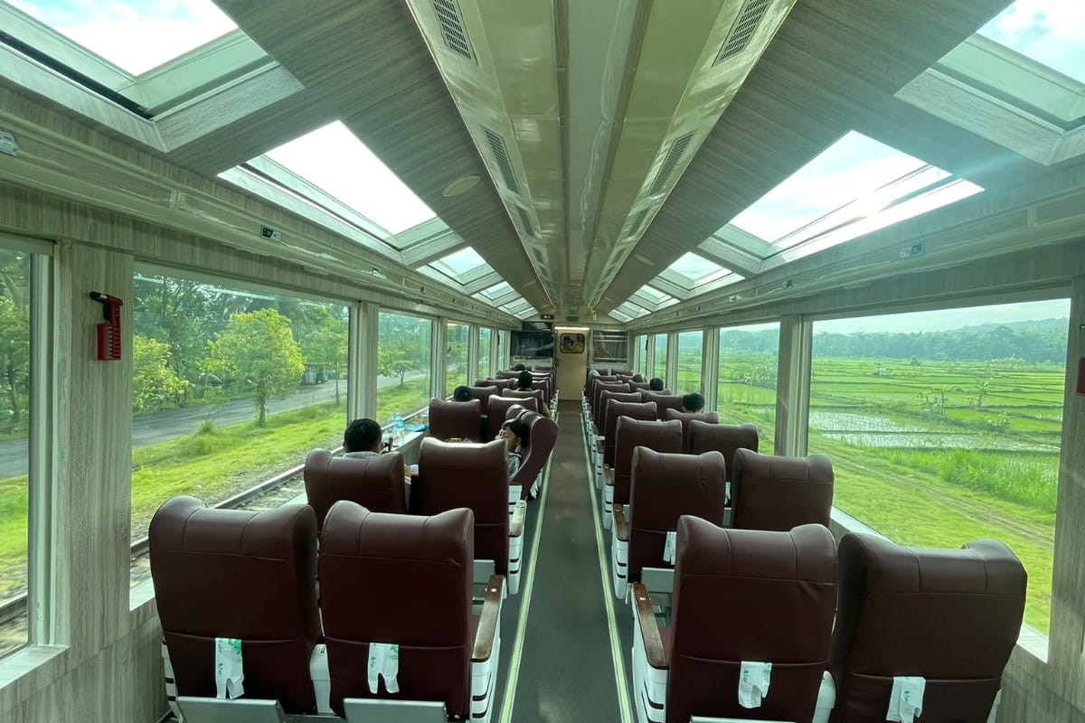 Viral Kereta Panoramic di Media Sosial, KA Buka Turangga Panoramic ...