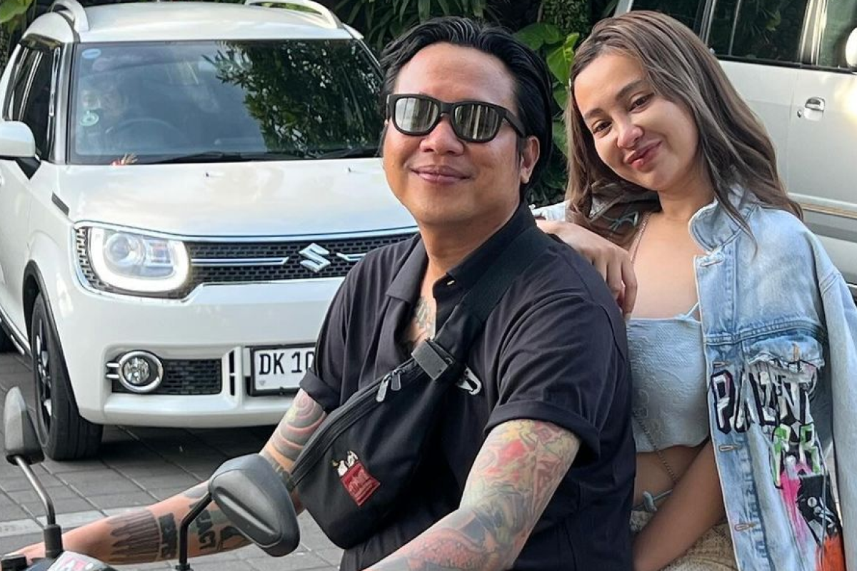 Gofar Hilman dan Cupi Cupita Alias Cupita Gobas Rayakan Tahun Baru Bareng di Bali, Bikin Natizen ...