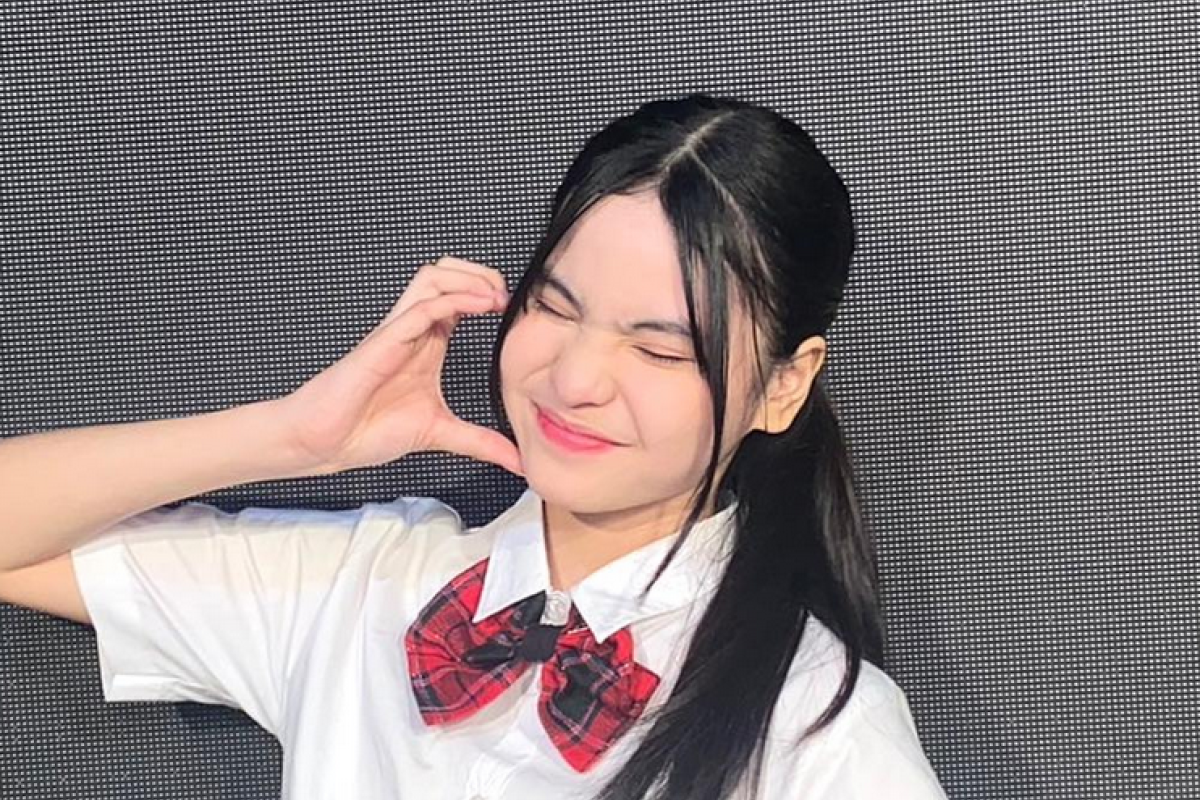 Profil Biodata Trisha JKT48 alias Jazzlyn Trisha--Trainee Generasi 12 Termuda: Agama Umur Potret ...