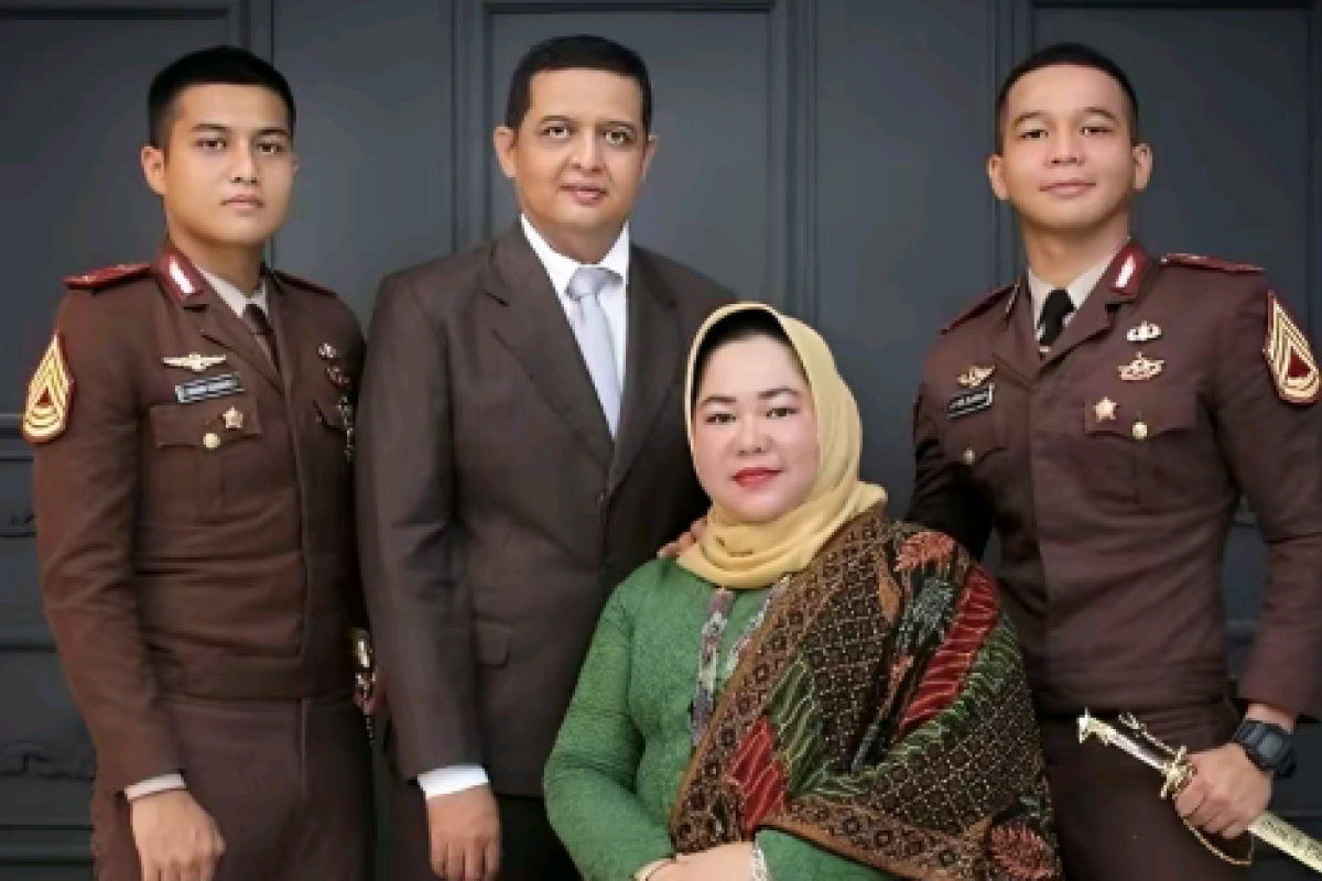 Biodata Tampang Dirton Zulkarnain Ayah Muhamad Hadi Zulkarnain Pacar ... Biodata Tampang Dirton Zulkarnain Ayah Muhamad Hadi Zulkarnain Pacar ...